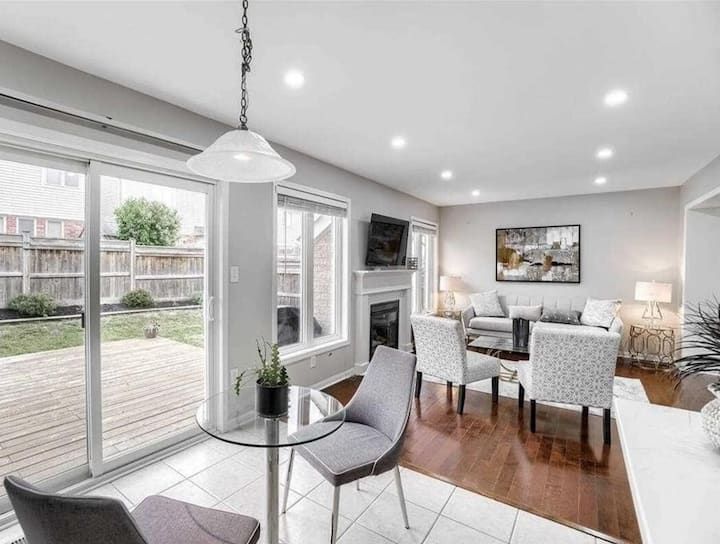 Entire Home - 3 Bedroom With Lots Of Space - Guelph