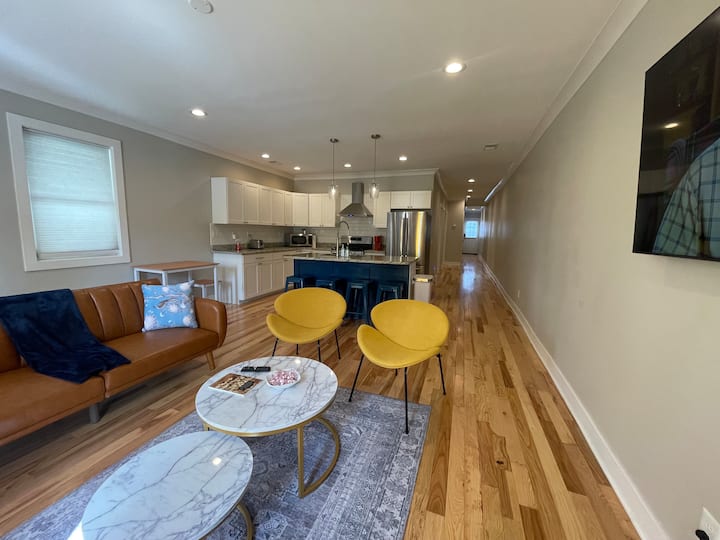 Modern Stay For Derby Minutes From Churchill Downs - Louisville, KY