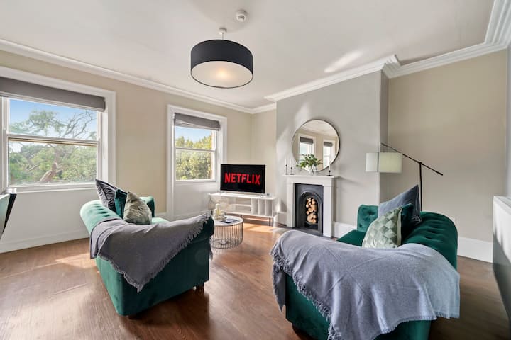 Beautiful Georgian Apartment With Reserved Parking - Wakefield