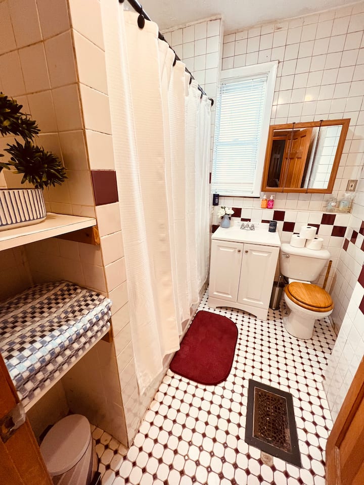 Top Deal Spacious Amazing 4 Bed Room In Malden - Malden, MA