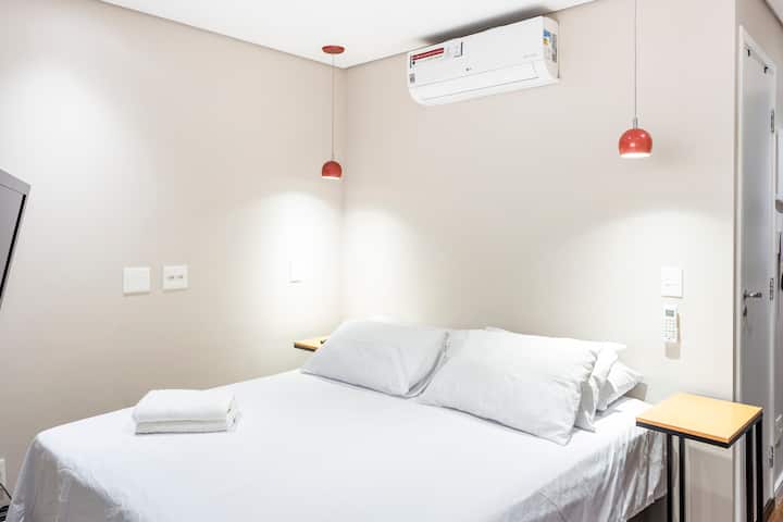 Studio W/city View In Bom Retiro (Bed + Sofa Bed) - São Paulo