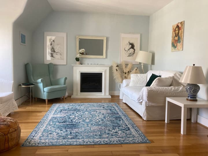 One Queen Bedroom Flat - Notting Hill