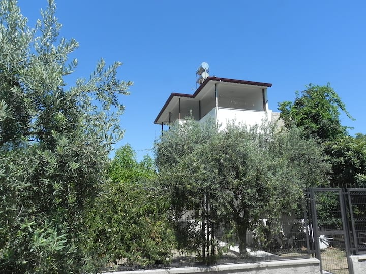 Antalya Kemer ÇAmyuva Bahçeli Müstakil Eşyalı Ev - Kemer