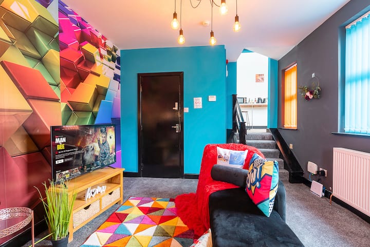 💥Vibrant 💥Funkily Decorated 💥2 Bedroom 💥4 Beds - Hull