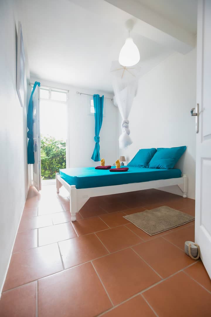Loukoutou : Location F3, Bas De Villa - 馬丁尼克