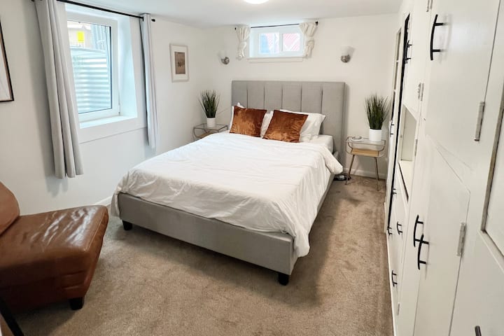 Denver Retreat | Walk To Hotspots | Yard & Parking - Washington Park - Denver