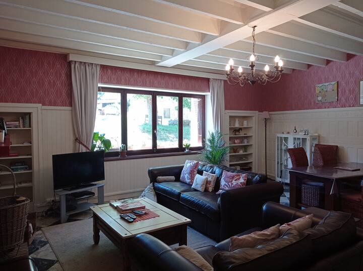 Chez Mj - Double Bedroom Overlooking The Tree - Guéret