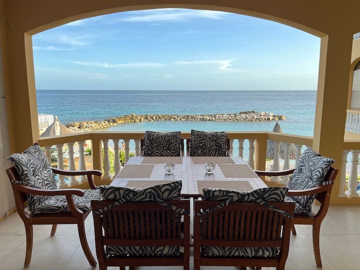 Oceanfront Apartment With Private Beach. - Curazao