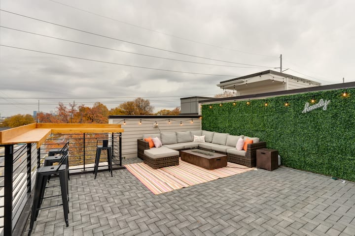 Luxury Townhome! Rooftop/game Room! Near Broadway! - Nashville, TN
