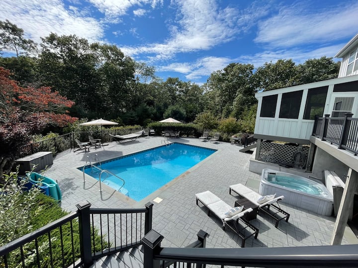 Hampton Bays Hideaway! Hot Tub, Sauna, Pool, Beach - Hampton Bays, NY