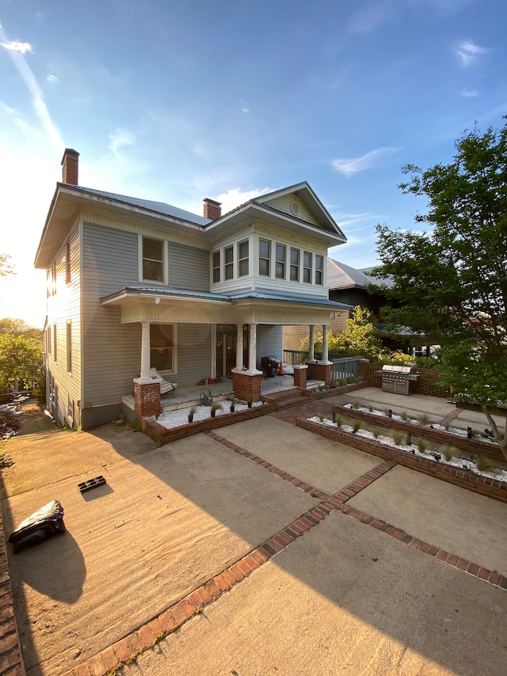 Historic Home Room #4 W/ Courtyards - Birmingham, AL
