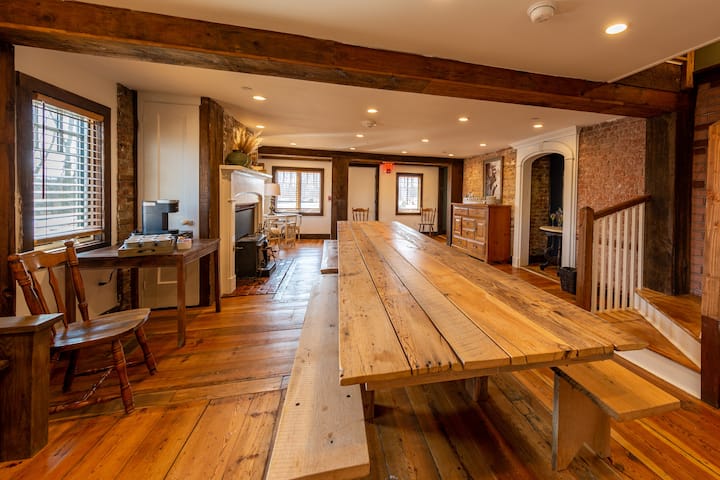 Welcome To The Farmhouse At The Barn! - Middletown, NY