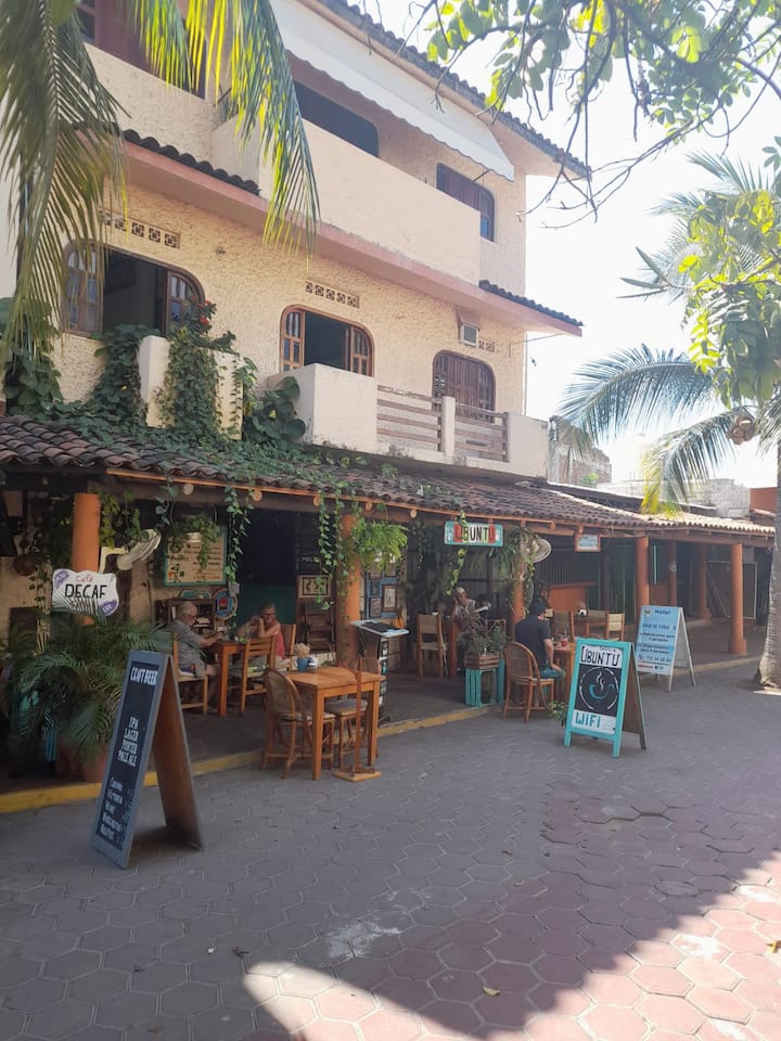 Habitaciones En El Corazón De Zihuatanejo. - Zihuatanejo