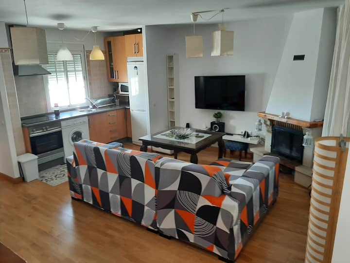 Apartamento ÁTico Duplex. Terraza. Benaocaz - Grazalema
