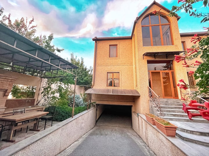 Yerevan Villa Vacation Rentals - Yerevan, Armenia | Airbnb