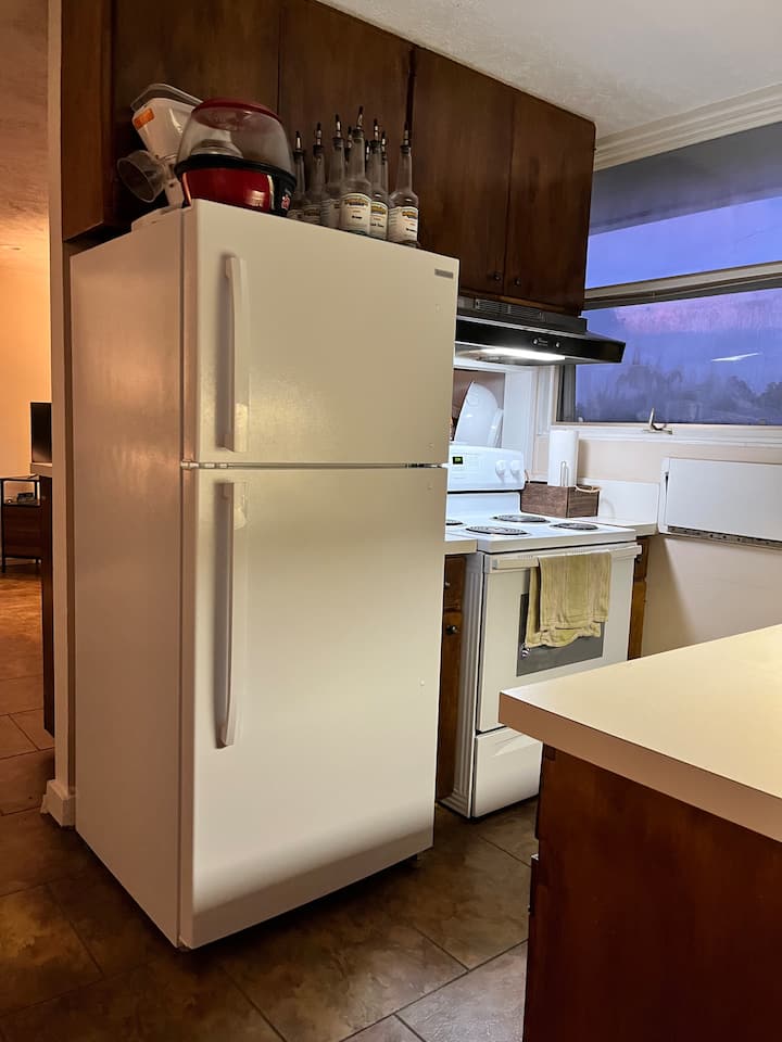 Quant Lakeside 1 Bedroom Retreat! - Lake Hickory, NC