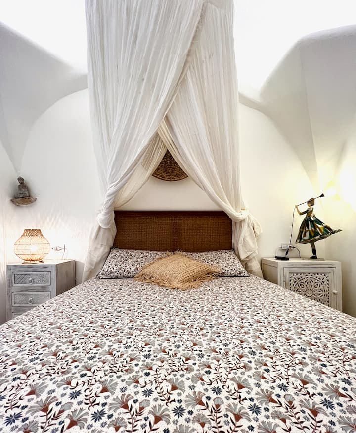 Al Bastione Del Borgo Saraceno – Varigotti. - Noli