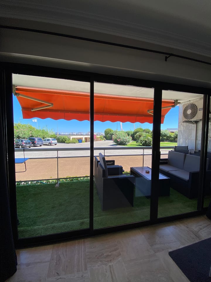 Superbe Studio Au Bord De Mer Avec Parking Privé - Cannes