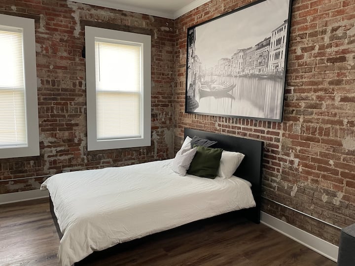 Vineyard Lofts #1 In Downtown Park Hills - Bismarck, MO