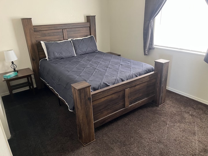 The Waggin' Trail Pet Friendly 2 Bedroom, 2 Bath - Page, AZ