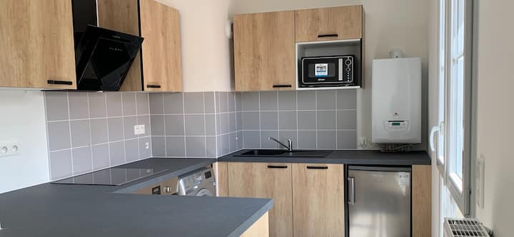 Bel Appartement à Côté De La Gare Parking Gratuit - 瓦茲河畔歐韋