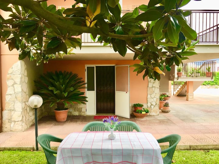 Loft Incantevole Con Parcheggio Nella Proprietà - Terracina