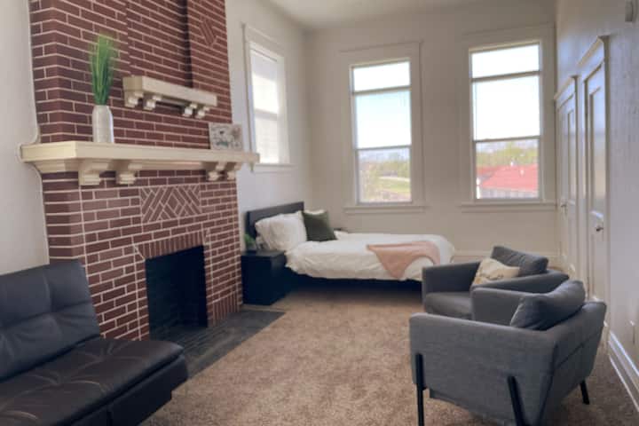 City View Studio #5 - Bismarck, MO