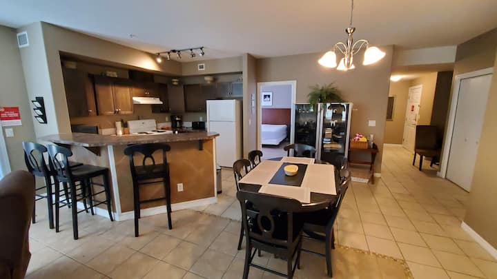 2 Bedroom 2 Bath Suite With Lake View - Kelowna