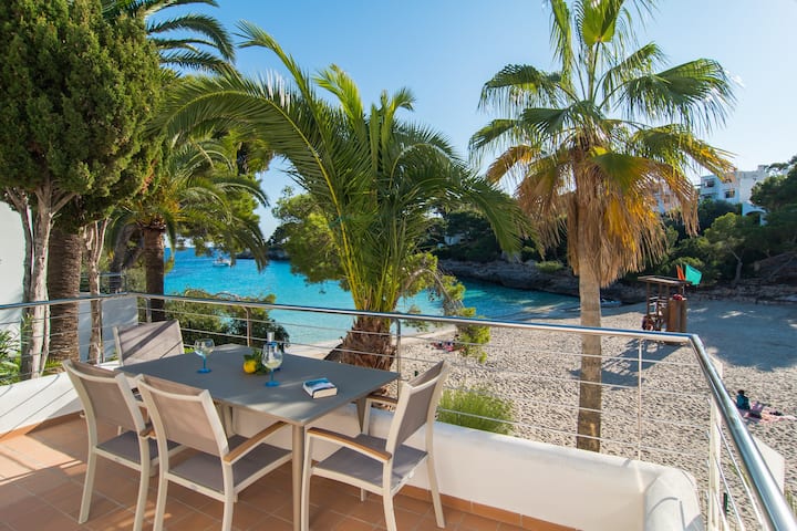 Bungalow En Primera Linea De Playa - Cala d'Or