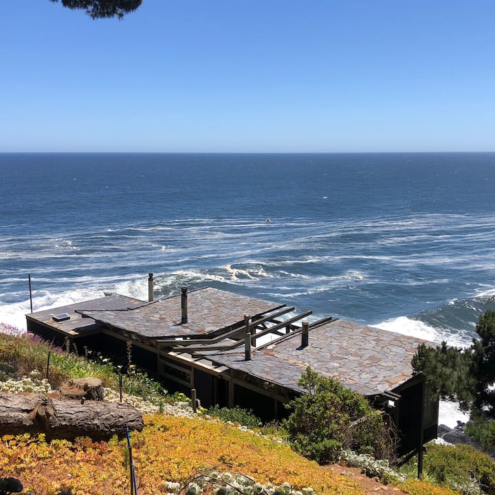 Preciosa Casa Sobre Las Mejores Olas Para Surfear - Cobquecura