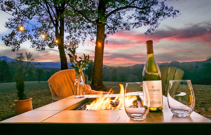 Amazing view, Gorgeous Updated 850SF Guest Cottage - Guest houses for ...