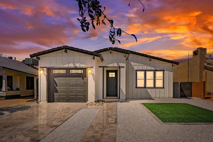2022 New Build - 1 Block To Downtown Gilbert! - Gilbert, AZ