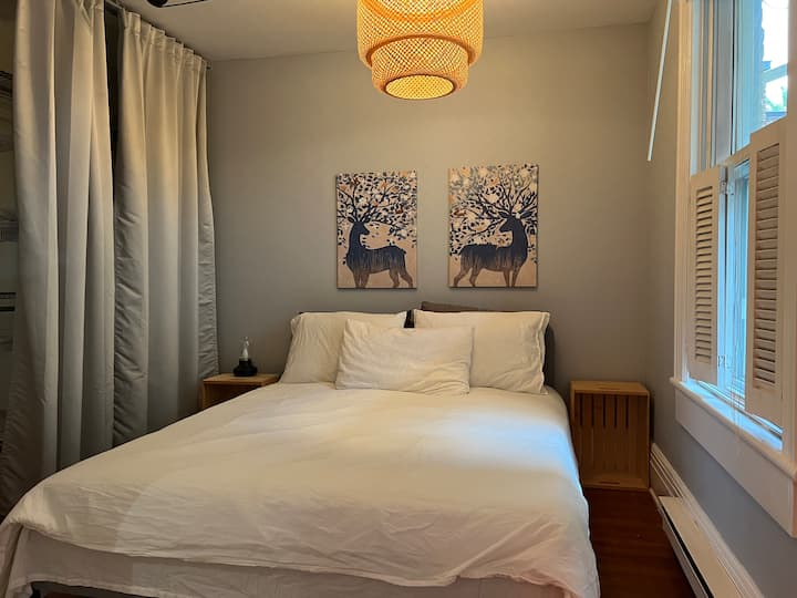 Sud Mile End; Plateau, Métro Mont-royal, 3e - Montréal, QC