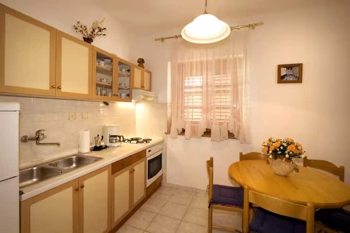 Sea View Apartment 4 - Brela