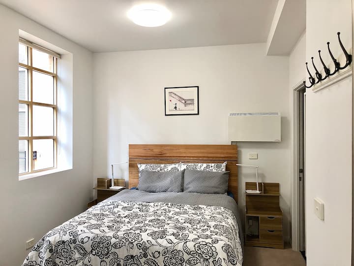 Heritage New York Style - Two Bedroom Apartment - Melbourne