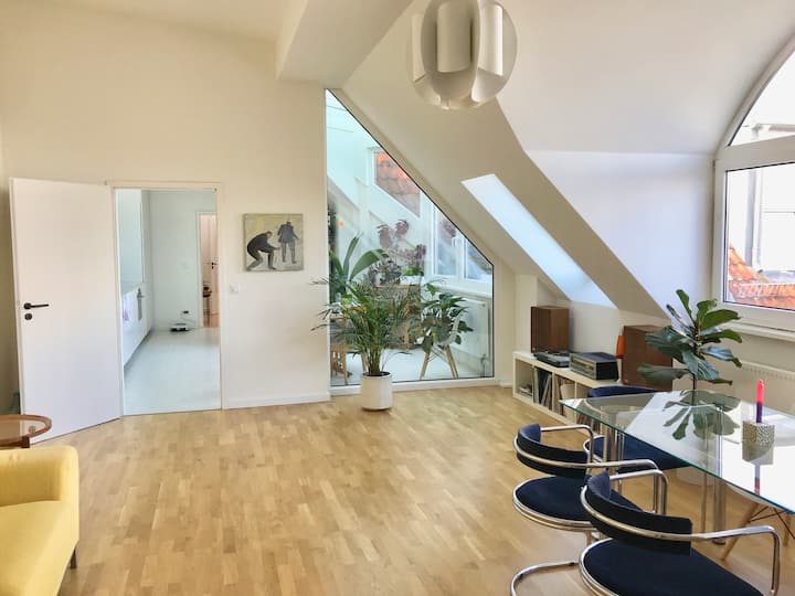 Bright, Spatious Apartment In Mitte - Berlín