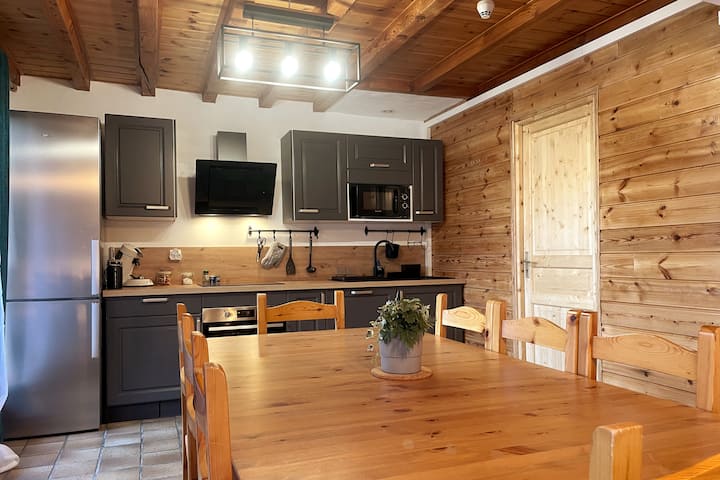 L'écrin, 100m2 Avec Grand Balcon Et Terrasse - Hautes-Alpes