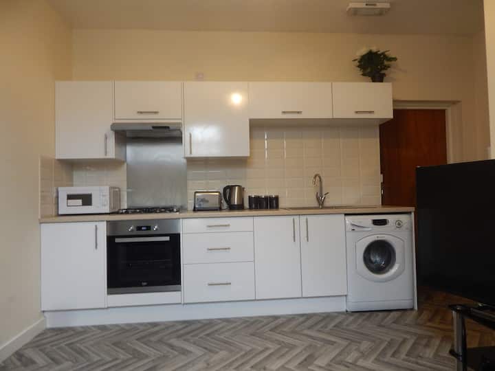 Studio Flat, Close To Perth City Centre.
Pk11154f - Scone Palace