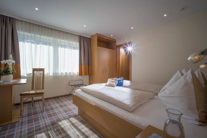 Ferienwohnung Regenbogen  
Nur  2 Ew+ 2-3 Kinder - Mayrhofen