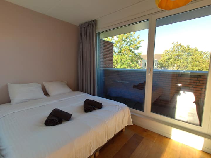 Bright Apartment In The Centre Of Tilburg - Goirle