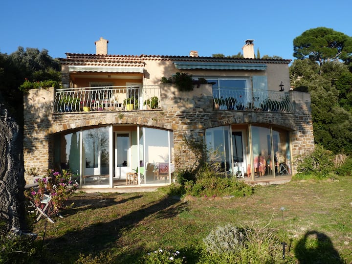 Appartement Rez-de-chaussez Dans Villa Avec Jardin - Rayol-Canadel-sur-Mer