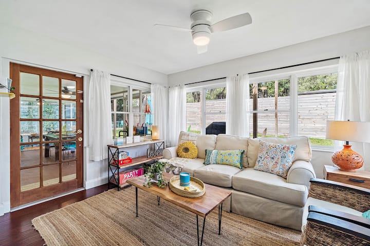 Modern Madeira Home 4b|2ba Beach 5min - Redington Beach, FL