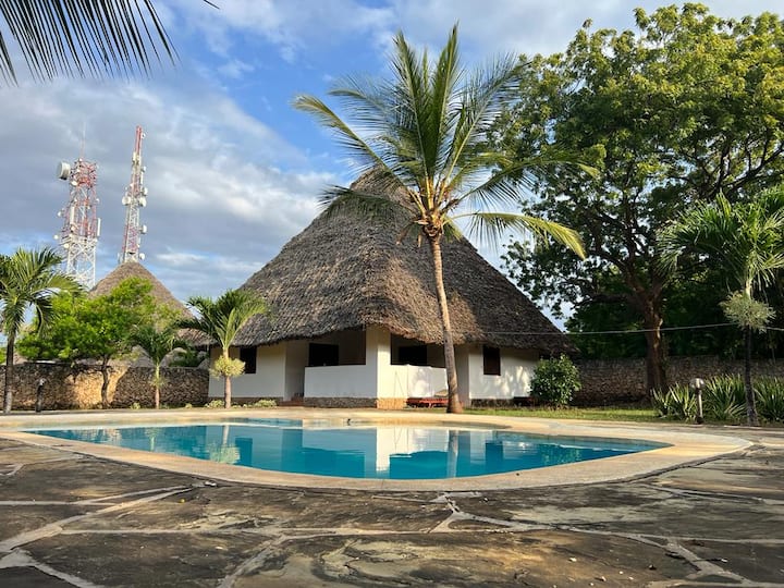 Diani Holiday House 2 - Diani Beach