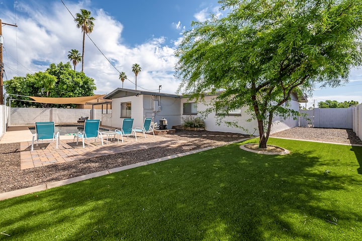 Cheerful 4-bedroom Home With A Pool - Mesa, AZ