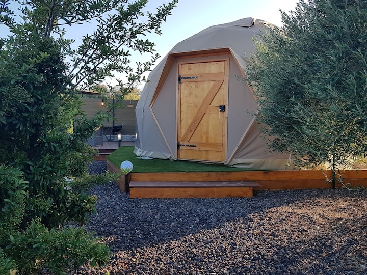 Dôme Cocooning Avec Jacuzzi Privatif - Frankreich