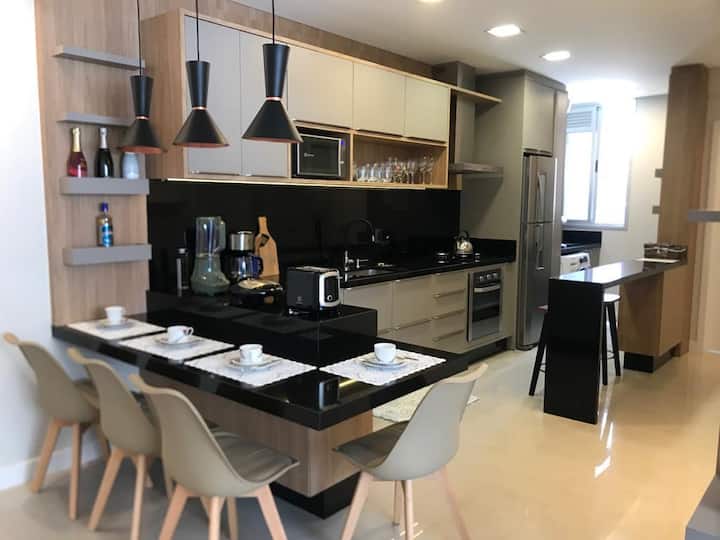 Apartamento Aconchegante Na Praia De Palmas-sc - Governador Celso Ramos