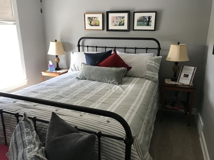 Wheeling Suite (Accessible-2) - Fennville, MI