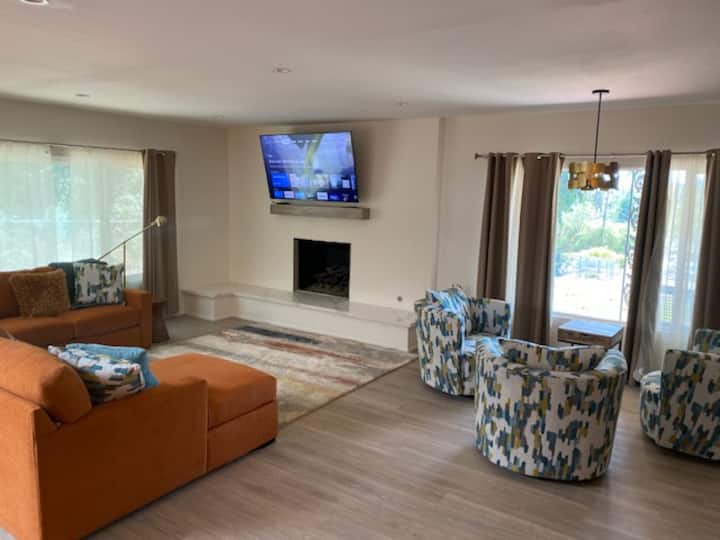 San Diego Cheerful Home - La Mesa, CA