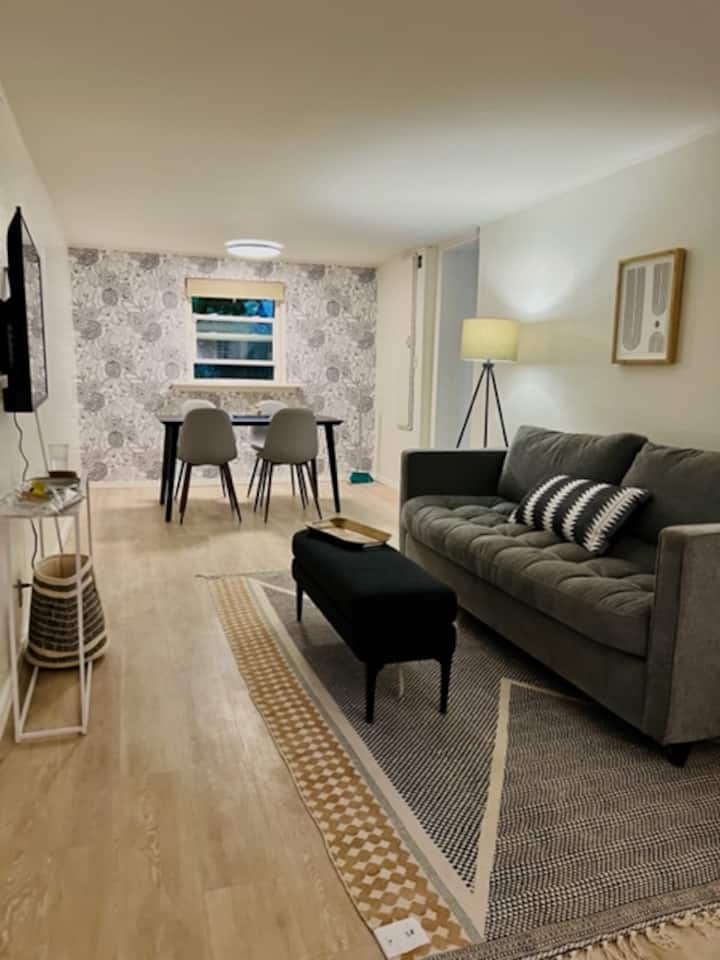 Spacious, Newly Renovated Nopo 1br Apartment! - Vancouver, WA