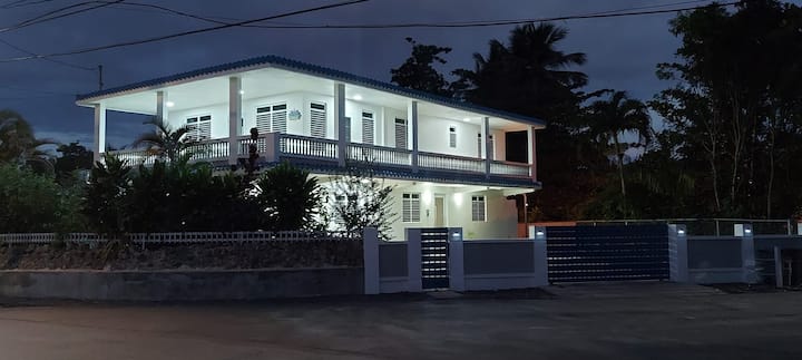 Korner House Entire Property, 4 Minutes Beach walk - Houses for Rent in ...